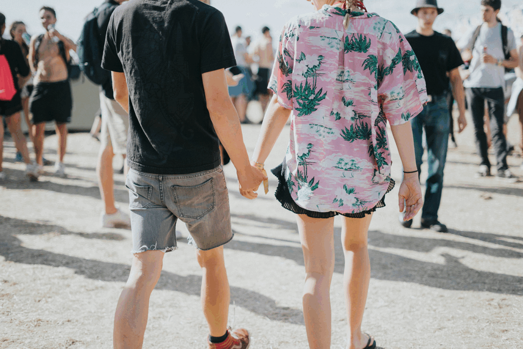 Companionship VS Relationship: What's the Difference?
